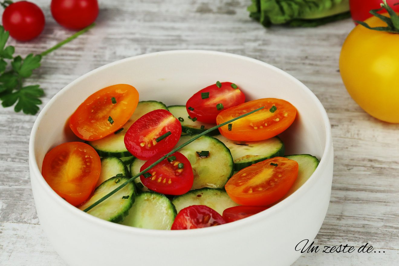 Salade de concombre et tomates cerise
